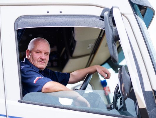 Refugee crisis: Life on the inside of a…