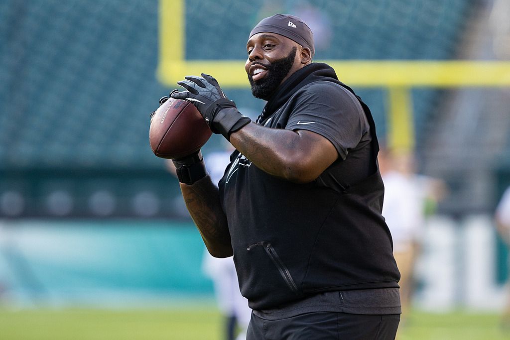 OT Jason Peters remains compelling option for Chargers