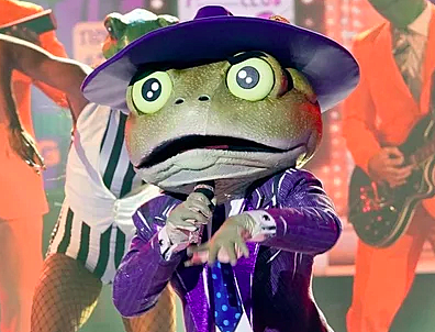 Who is Frog on The Masked Singer? Viewers think they…