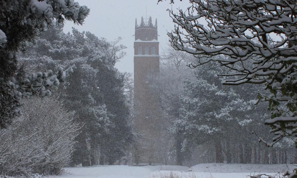 The English towers and landmarks that inspired…