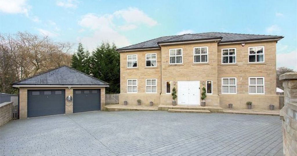 Inside the incredible £1.1m Bury house with its own…