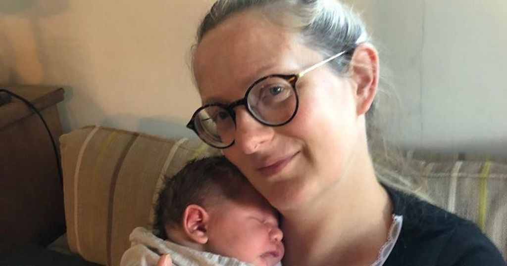 Mum gives birth to one of UK's biggest babies at home…