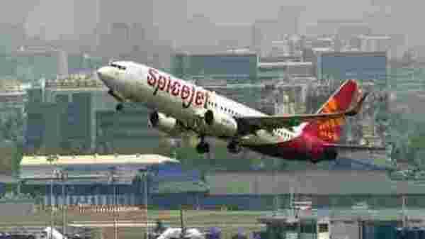 SpiceJet flyers can now check-in via WhatsApp. How to…