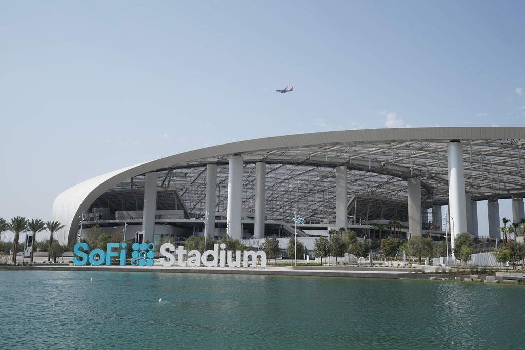 SoFi Stadium will ‘definitely be ready’ for Rams…