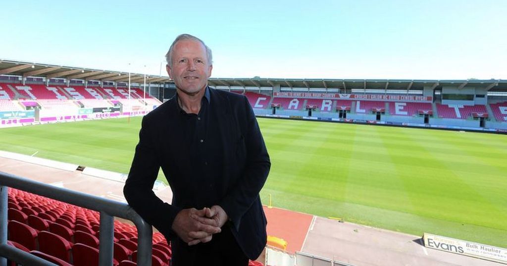Monumental Scarlets v All Blacks match mooted 50 years…