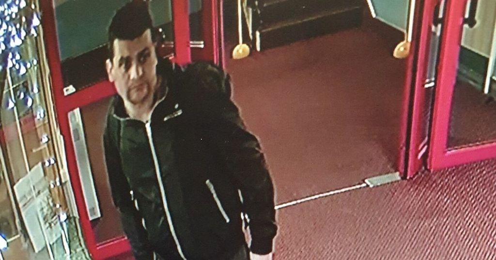 Hamilton police release new image of missing man