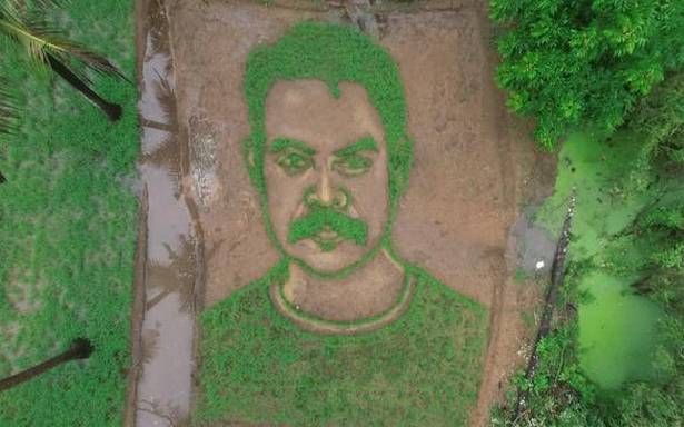 Meet artist ‘Da Vinci’ Suresh who creates portraits of…